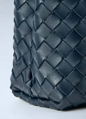 Bottega Veneta Medium Andiamo Handbag - Blue