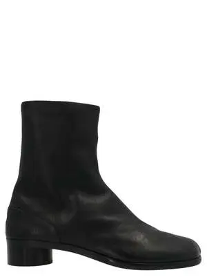 MAISON MARGIELA Tabi Ankle Boots With Side Hooks - Black