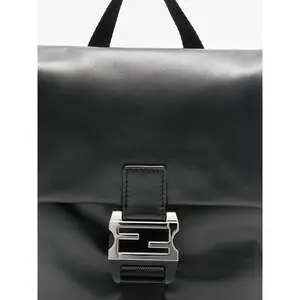 Fendi Leather Shoulder Bag - Black