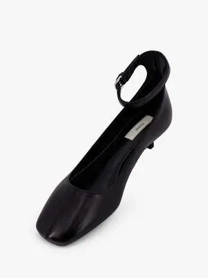 TOTEME Leather Decollete Pumps