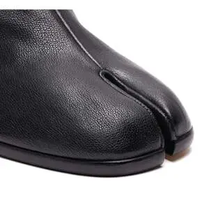 MAISON MARGIELA Tabi Ankle Boots - Black
