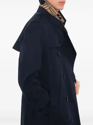 Burberry The Kensington Medium Trench Coat