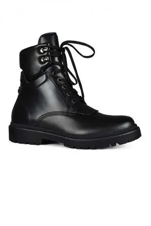 Moncler Patty Lace-up Leather Ankle Boots