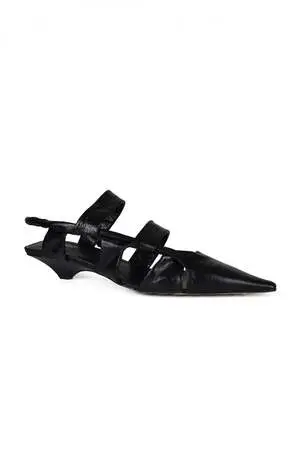 Bottega Veneta Bv Point Leather Sandals - Black