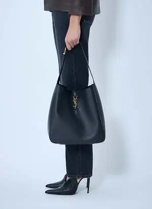 Saint Laurent Le 5 À 7 Hobo Bag - Black