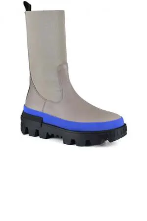 Moncler Chelsea Boots With Electric Blue Detail - Gray