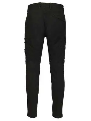 Stone Island Cargo Trousers In Broken Cotton Twill - Black