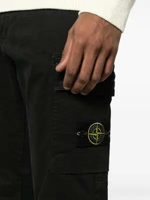 Stone Island Cargo Trousers In Broken Cotton Twill - Black