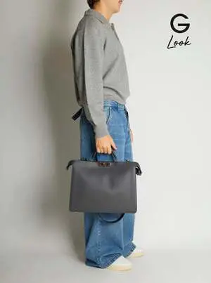 Fendi Iseeu Medium Leather Handbag - Multicolor