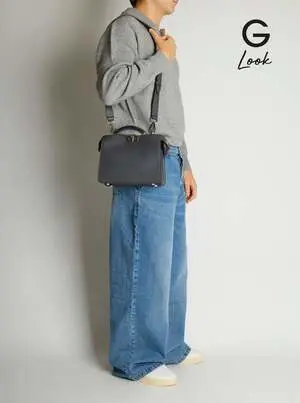 Fendi Iseeu Small Leather Handbag With Removable Pocket - Gray