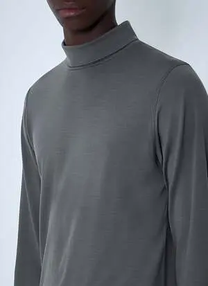 RIER Long Sleeve Wool Turtleneck Sweater