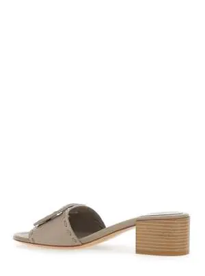 Fendi Leather Block Heel Sandals With Ff Cut-out - Cream