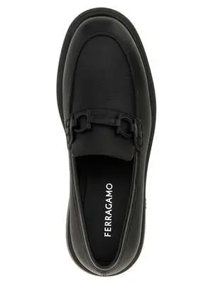 FERRAGAMO Arden Hammered Leather Loafers With Gancini Clasp - Black
