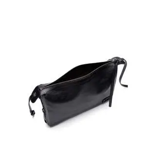 Fendi Calf Leather Grained Shoulder Bag - Black