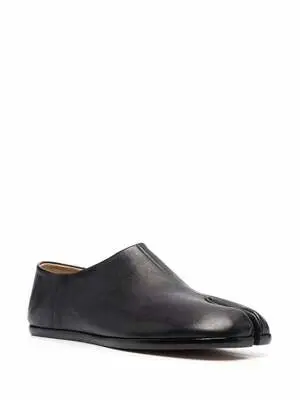 MAISON MARGIELA Tabi Toe Loafers - Black