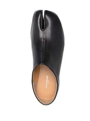 MAISON MARGIELA Tabi Toe Loafers - Black