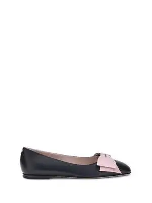 Valentino Garavani Leather Ballerinas With Contrast Bow - Black