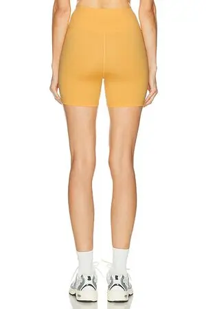 Year Of Ours Stretch Sculpt Short - Mango