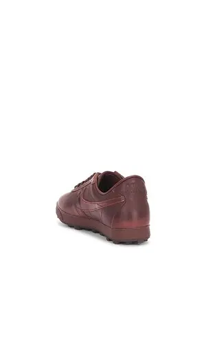 Nike Astrograbber Leather Lace-up Sneakers