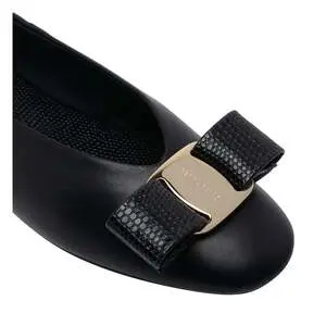 FERRAGAMO Vara Bow Ballet Flats - Black