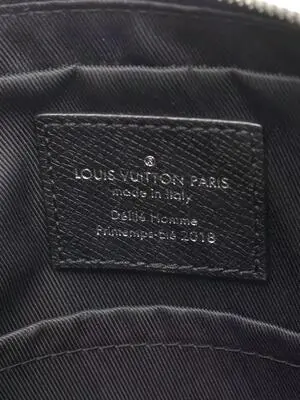 LOUIS VUITTON Taiga Messenger Pm Bag
