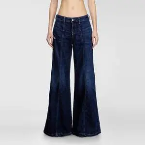 DIESEL® D-akii Low Waist Flare Jeans - Blue