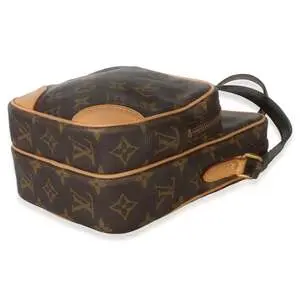 LOUIS VUITTON Monogram Canvas Amazone Shoulder Bag