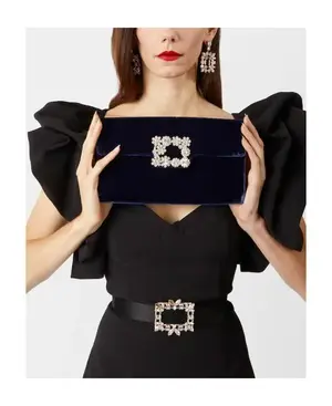 ROGER VIVIER Flower Strass Buckle Clutch Bag In Velvet - Black