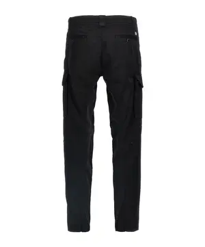 C.P. COMPANY Cargo Pants With Logo Badge Detail - Black