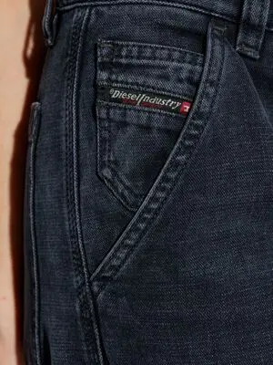 DIESEL® D-pot-cargo Logo Plaque Jeans