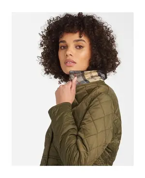 Barbour Deveron Quilted Buttoned Jacket - Green