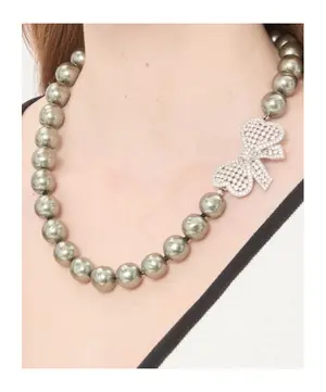 Valentino Garavani Embellished Bow Necklace