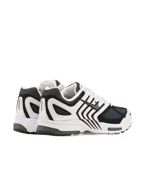Nike Pegasus 2005 Lace-up Sneakers - White