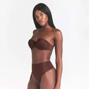 SKIMS Strapless Bra | Deep Neutral | | Smoothing Intimates