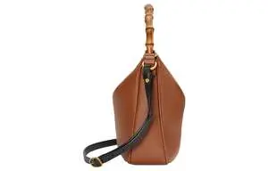 Gucci Diana Medium Shoulder Bag - Brown