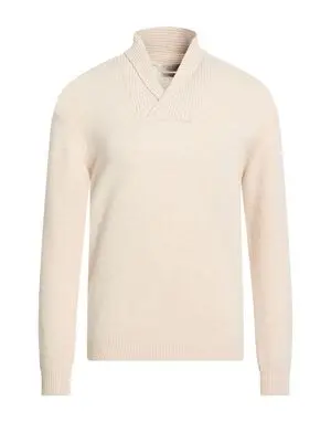 WOOL & CO Lightweight Wool V-neck Sweater