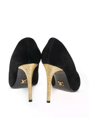 LOUIS VUITTON Suede Pointed-toe Pumps