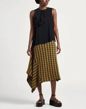 High Sleeveless Crewneck Asymmetrical Top