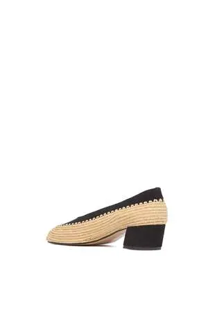 Gabriela Hearst Strength Pump In Suede And Raffia