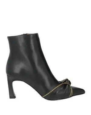 Ovye Pointed Toe Booties