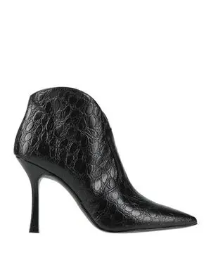 Ovye Ankle Booties