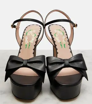 Valentino Garavani Leather Platform Sandals With Bow Detailing - Black