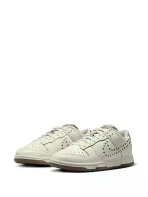 Nike Dunk Low Sneakers
