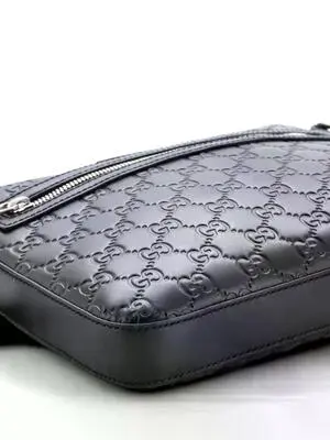 Gucci Signature Zip Messenger Bag