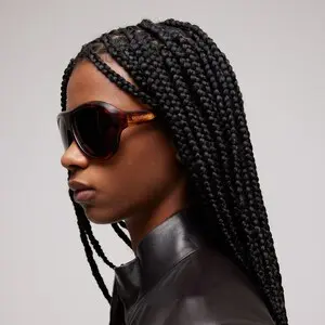 Gucci Pilot Frame Sunglasses With Logo Detail