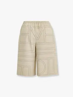 TOTEME Organic Silk Bermuda Shorts With Monogram Embroidery - Cream