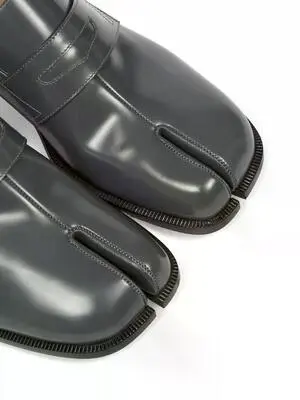 MAISON MARGIELA Tabi Leather Loafers