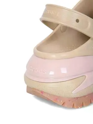 CROCS Classic Mega Crush Sandals