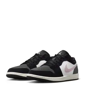 Nike Jordan 1 Low Se Sneakers