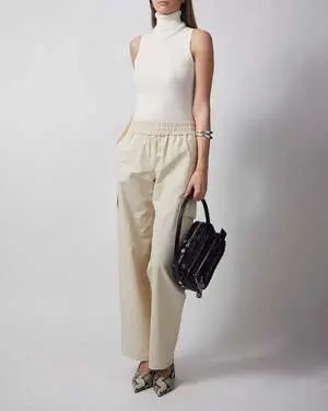 Stylein Fitted Sleeveless Ribbed Knit Turtleneck Top